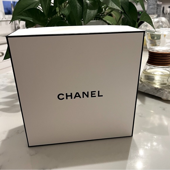 CHANEL | Other | Chanel Gift Box | Poshmark